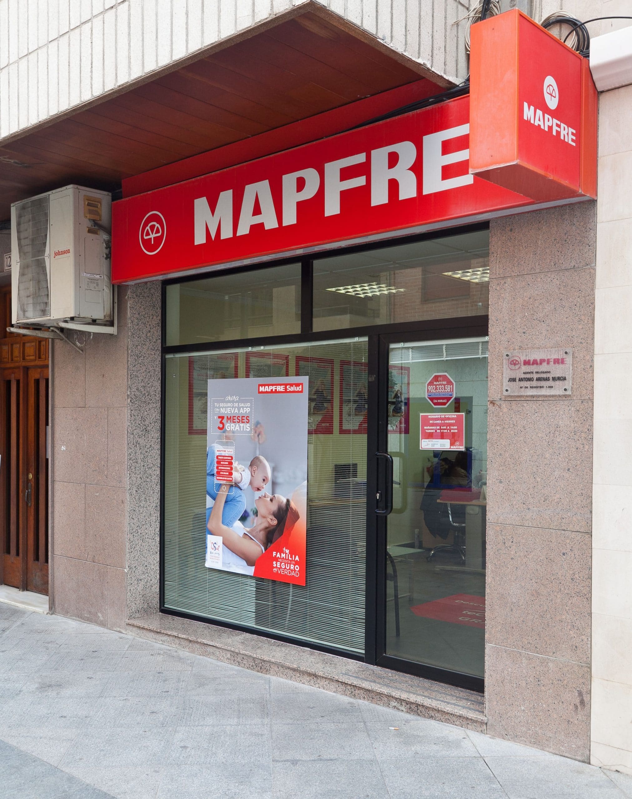 Oficina de Seguros MAPFRE ALMORADI, TOMÁS CAPDEPÓN 12