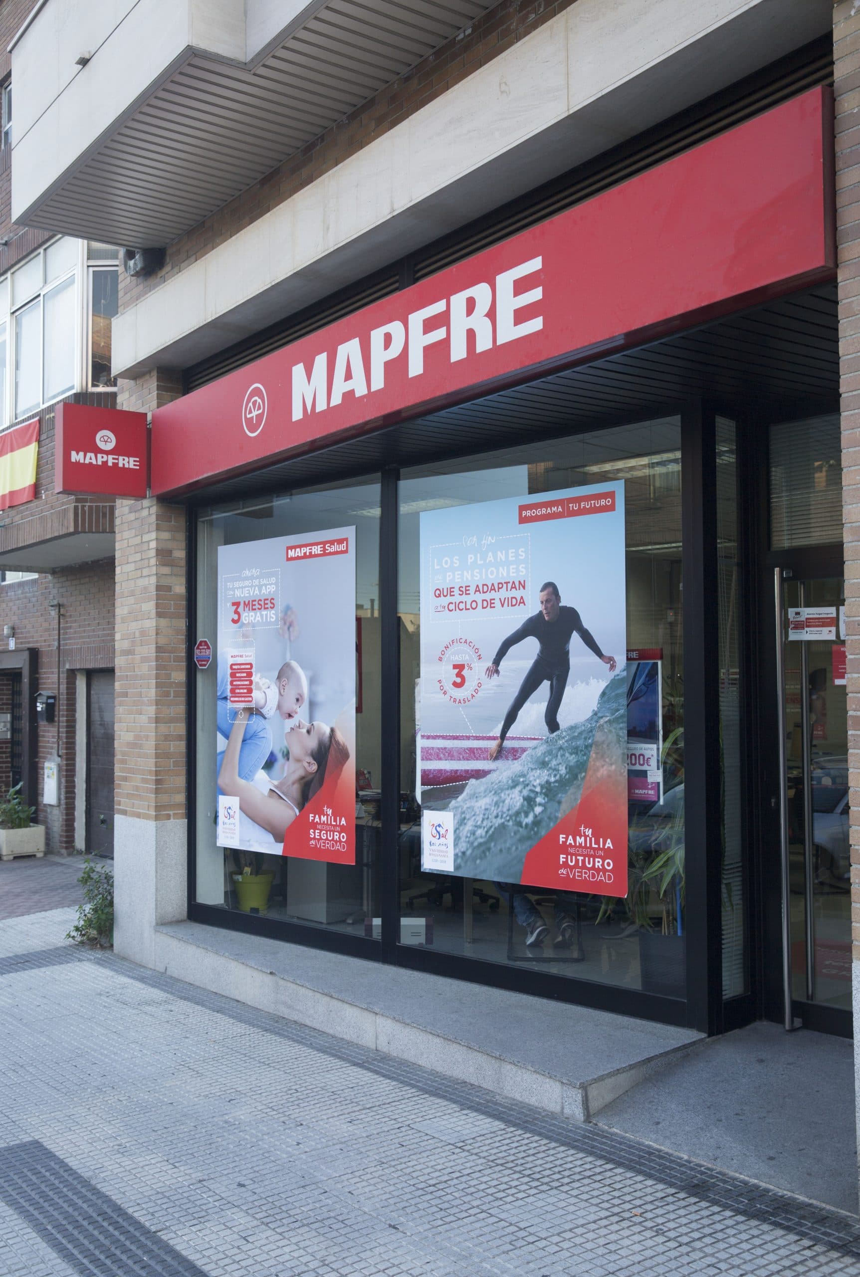Oficina de Seguros MAPFRE MAJADAHONDA, DOCTOR CALERO 8